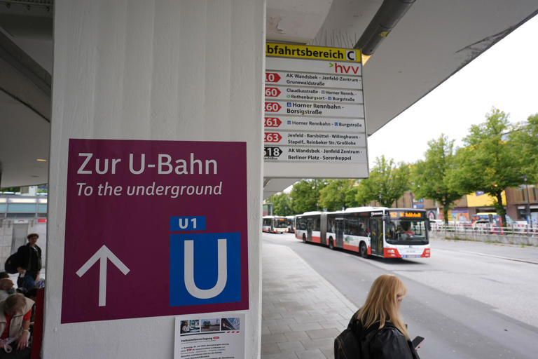 U1 Sperrung beendet - Bahnen fahren wieder