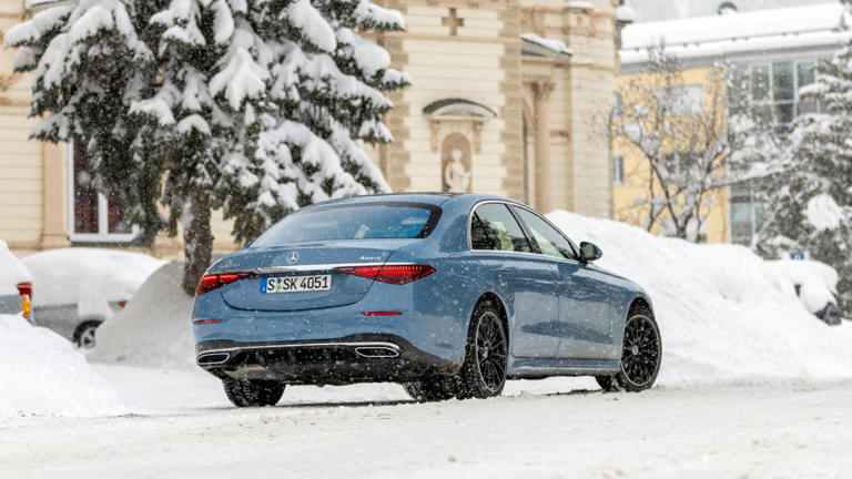 2025 Mercedes-Benz S-Class