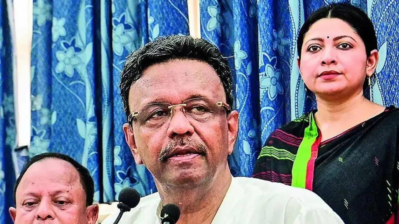 'Leaving with my head held high': Mamata aide Firhad Hakim resigns as ...