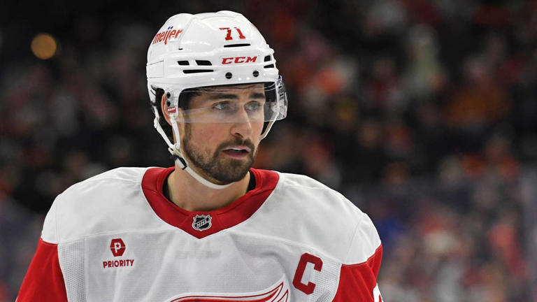 Dylan Larkin's trade options expand as Red Wings seek solutions ...