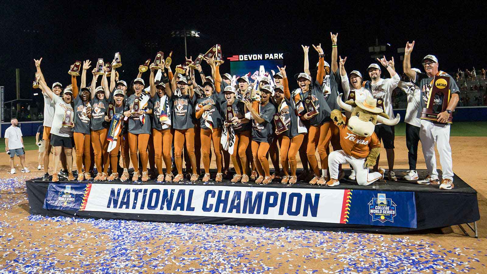Teagan Kavan makes WCWS history with 2nd MOP award after Texas title win