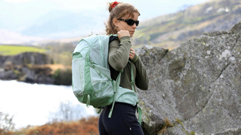 This is why the Osprey Tempest 22 is daypack of the year in the LFTO ...