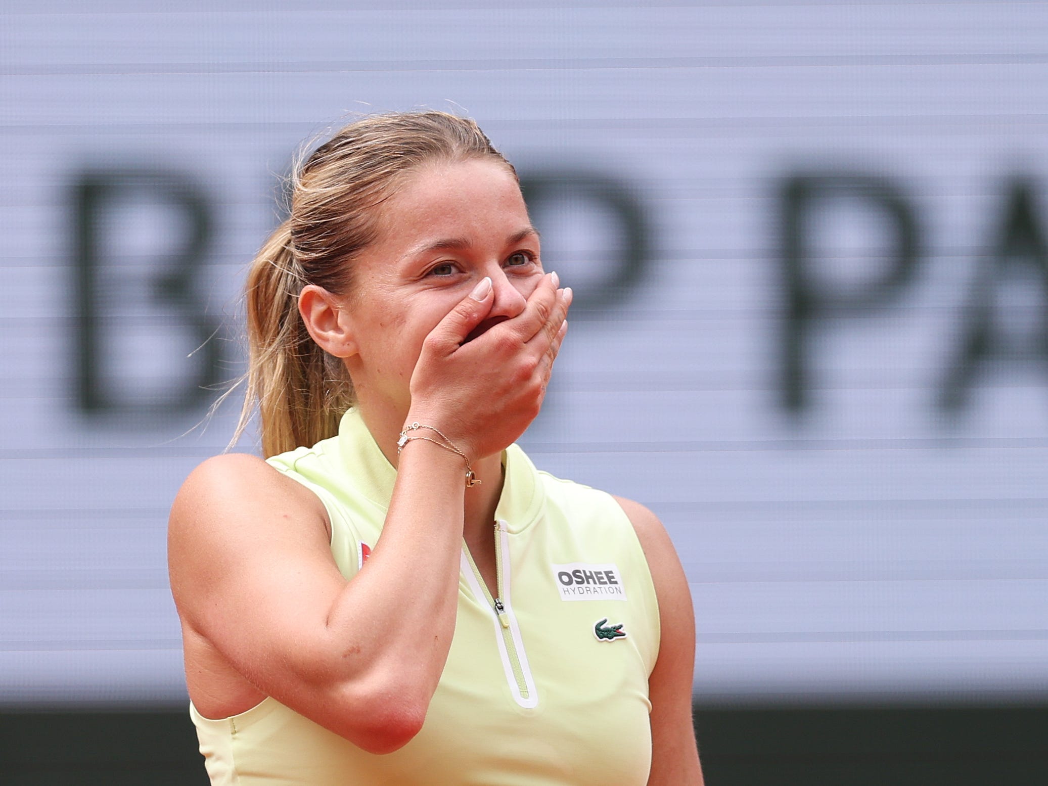 A 24-year-old tennis pro struggled to pay for her hotel. Her Cinderella ...