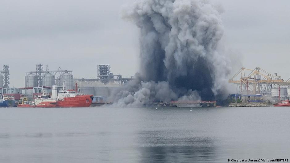 Ukraine: Marine drone explodes in Romanian port