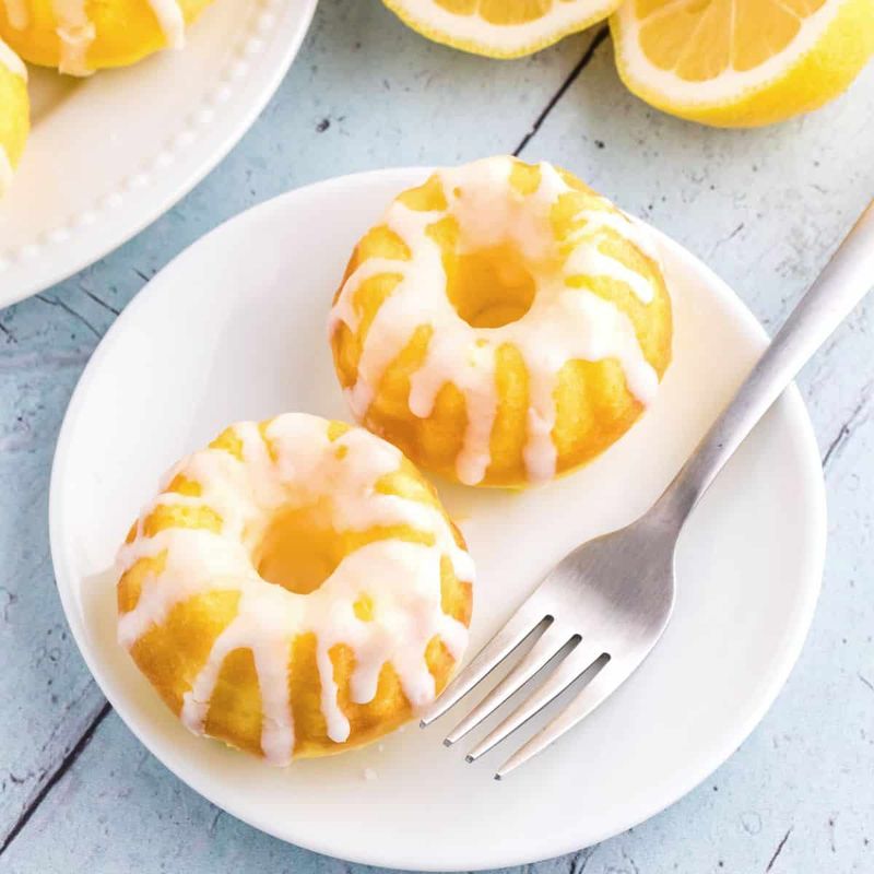 20 little cakes that feel fancier than they are