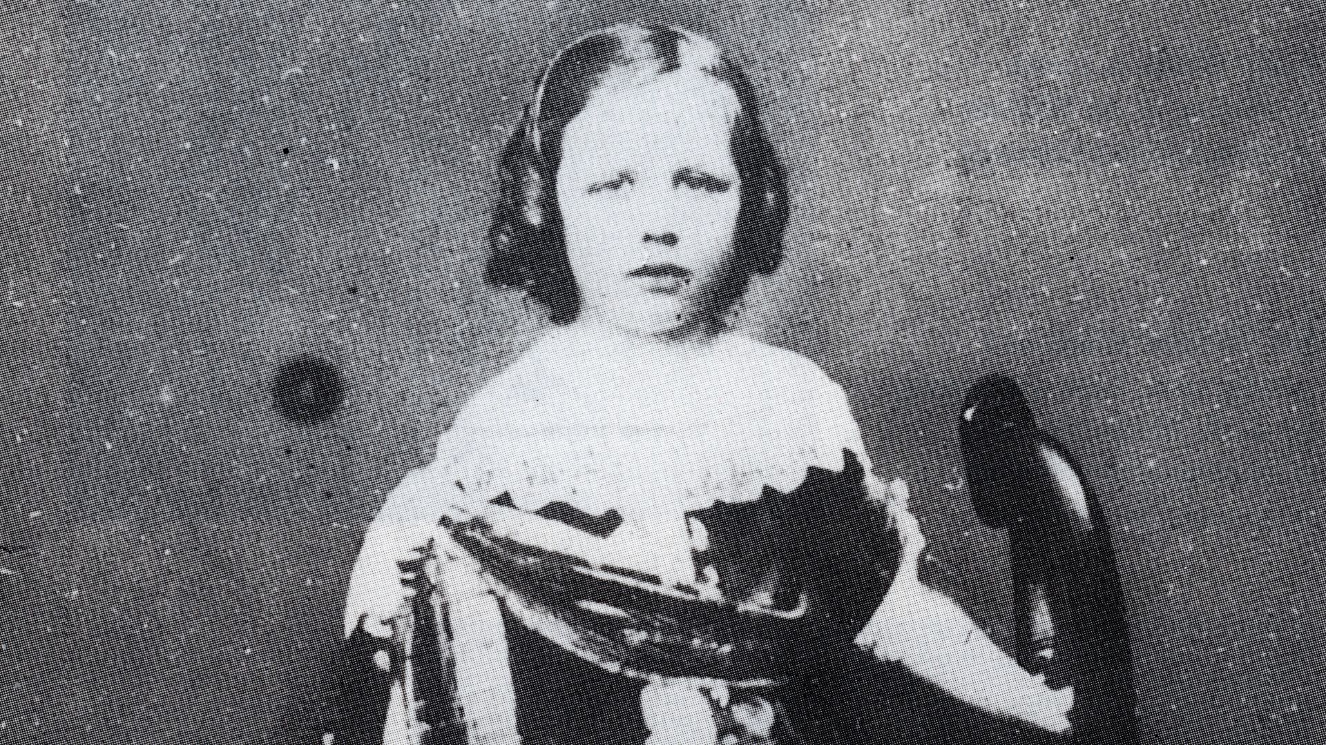 The rise of Oscar Wilde—and the celebrity trial that ruined everything