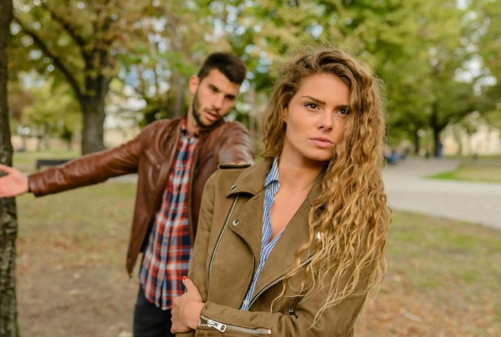 10 awful traits exhibited by female narcissists