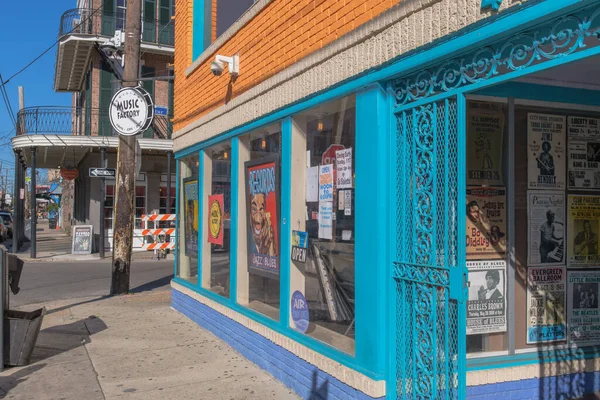 20 places where street music never stops