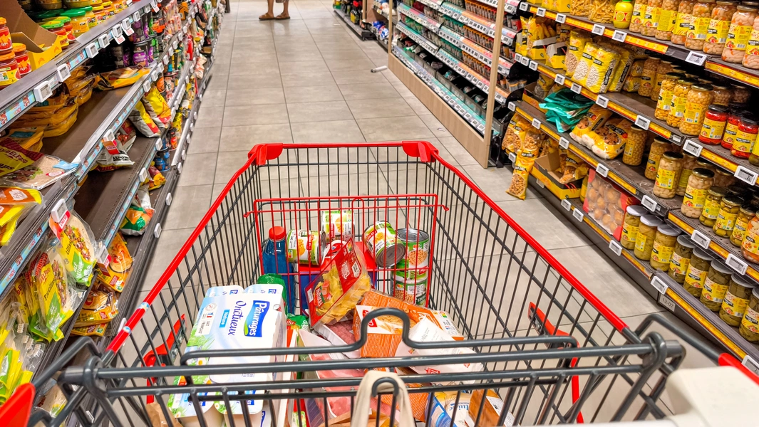 Families in 2026 focus on deals, clean labels and protein