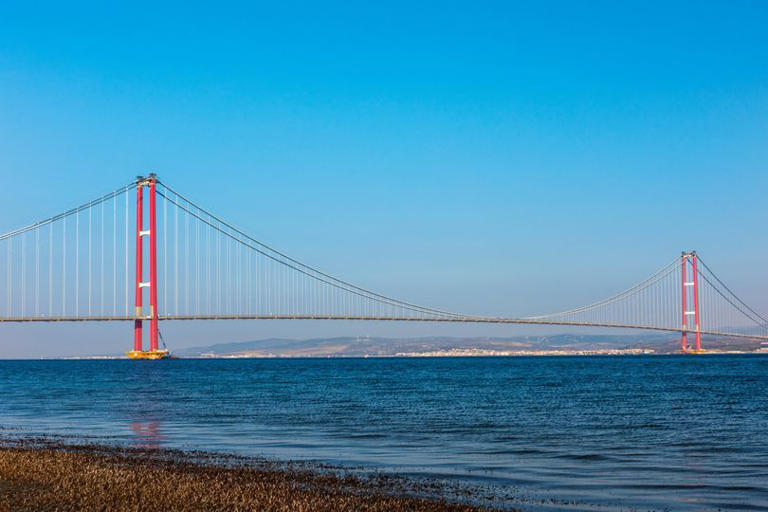 World's longest suspension bridge cost £2billion to build but title is ...