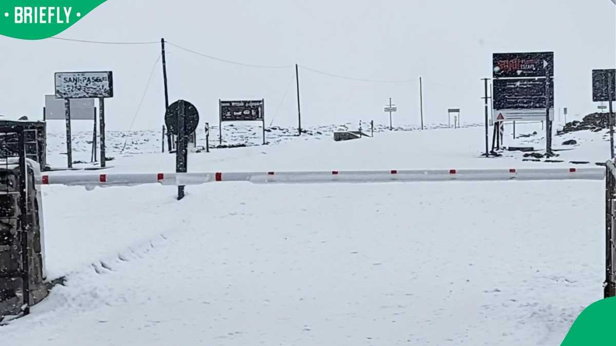Heavy snowfall hits Drakensberg region, Sani Pass closed as KZN ...