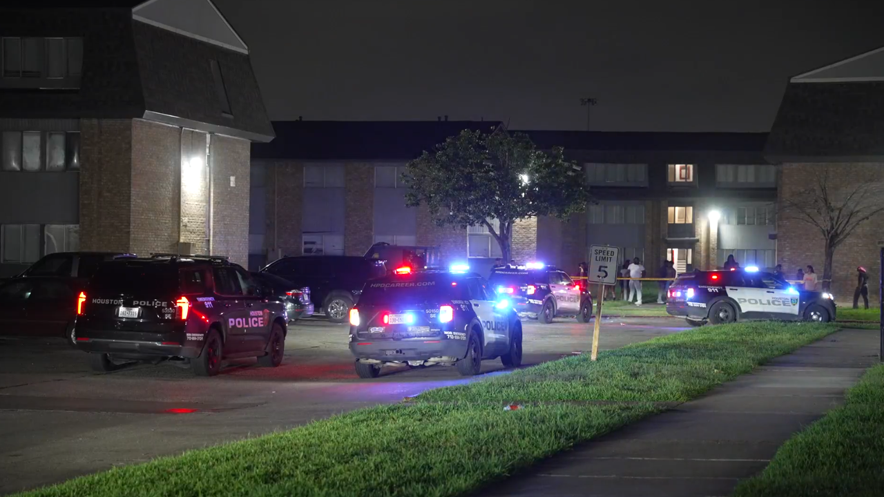 Texas woman charged with murder after fatal Southeast Houston apartment ...