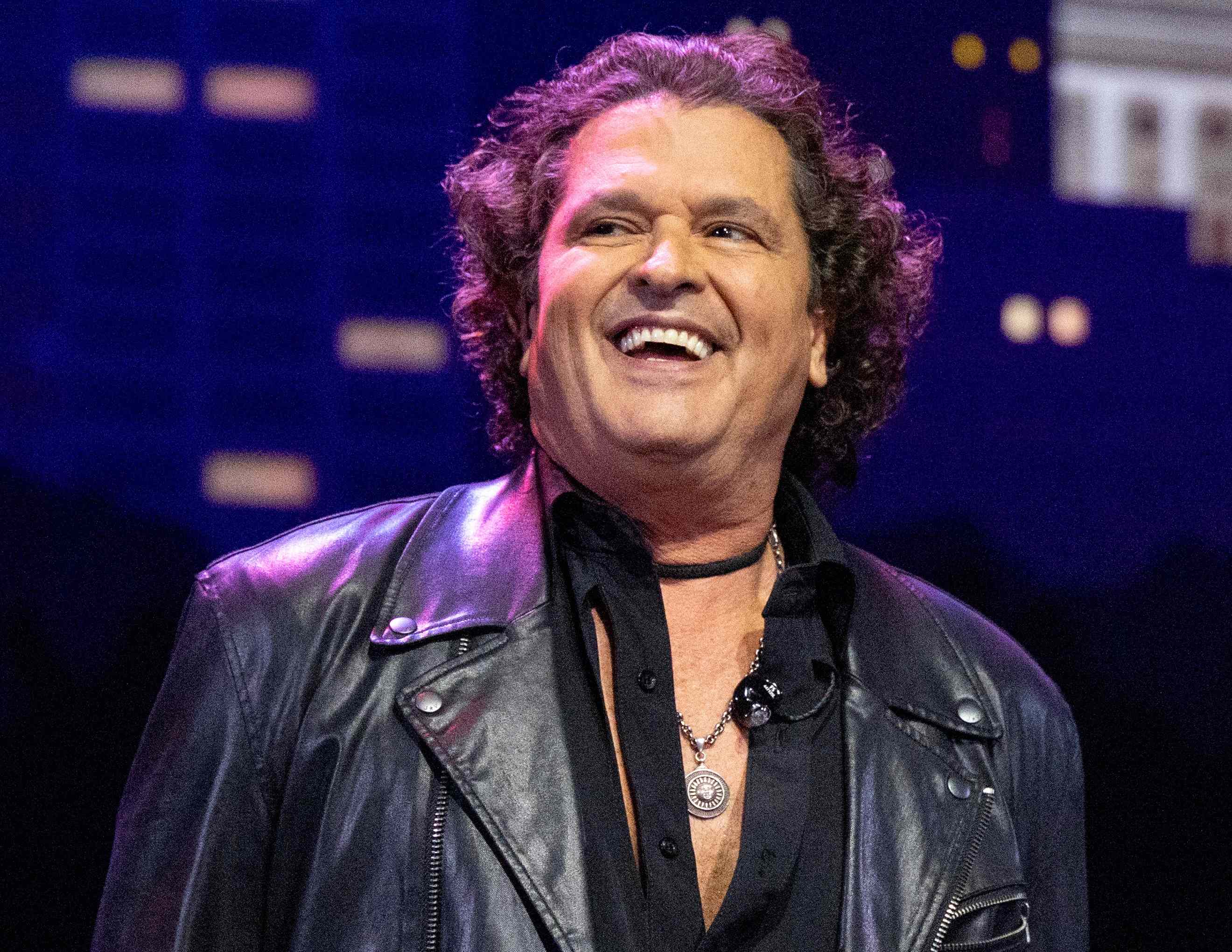 Carlos Vives aclara por qué dio un like a la foto de Gerard Piqué y ...
