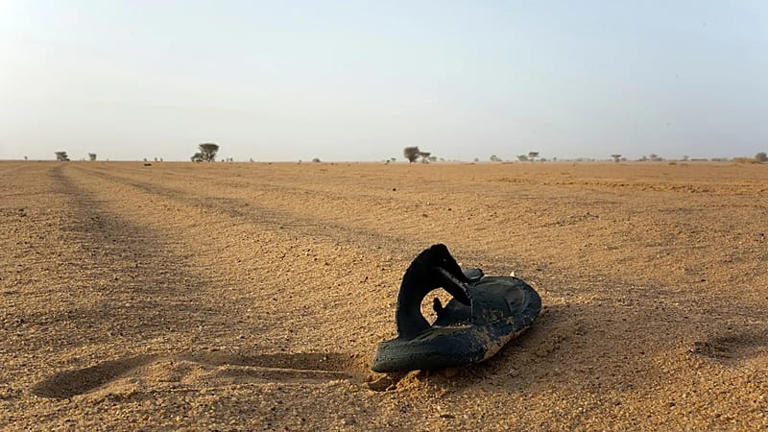Truck breakdown in Niger strands passengers and leaves 49 dead in ...