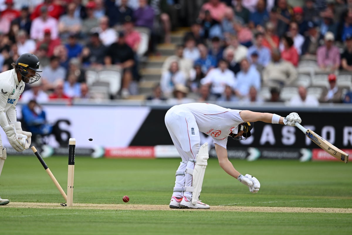 'Poor' Lord's pitch criticised after unfortunate Bethell dismissal