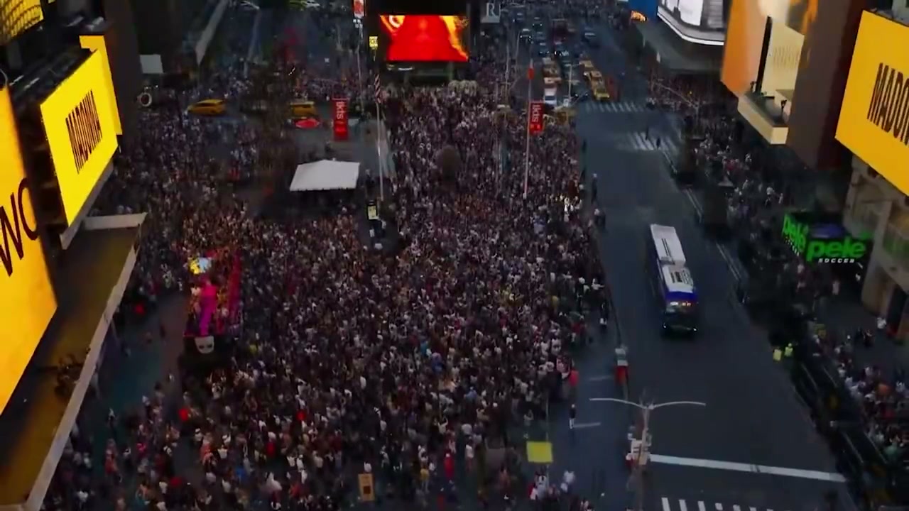 Madonna, concerto a sorpresa a New York per inaugurare il mese del Pride