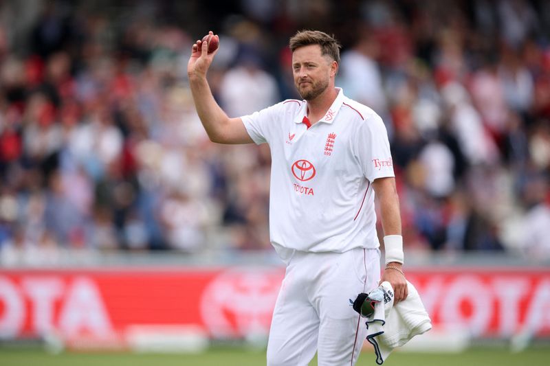 Cricket-New Zealand need 254 to win after Smith's six-wicket haul ...