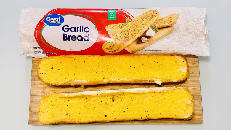 Frozen garlic bread, ranked worst to best