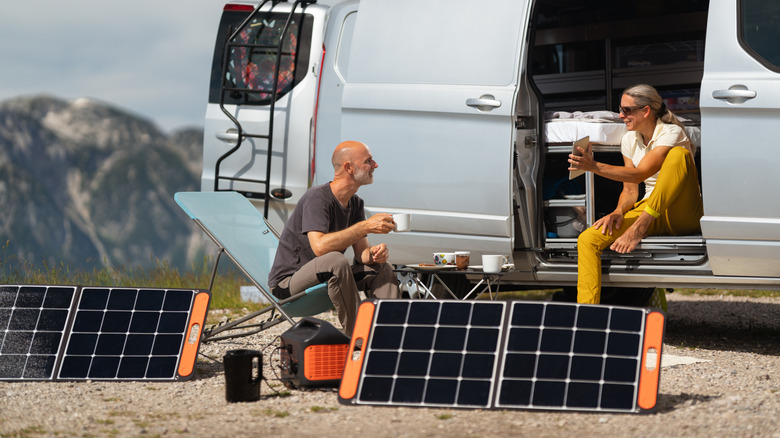 7 essential camper gadgets to make life on the road easier