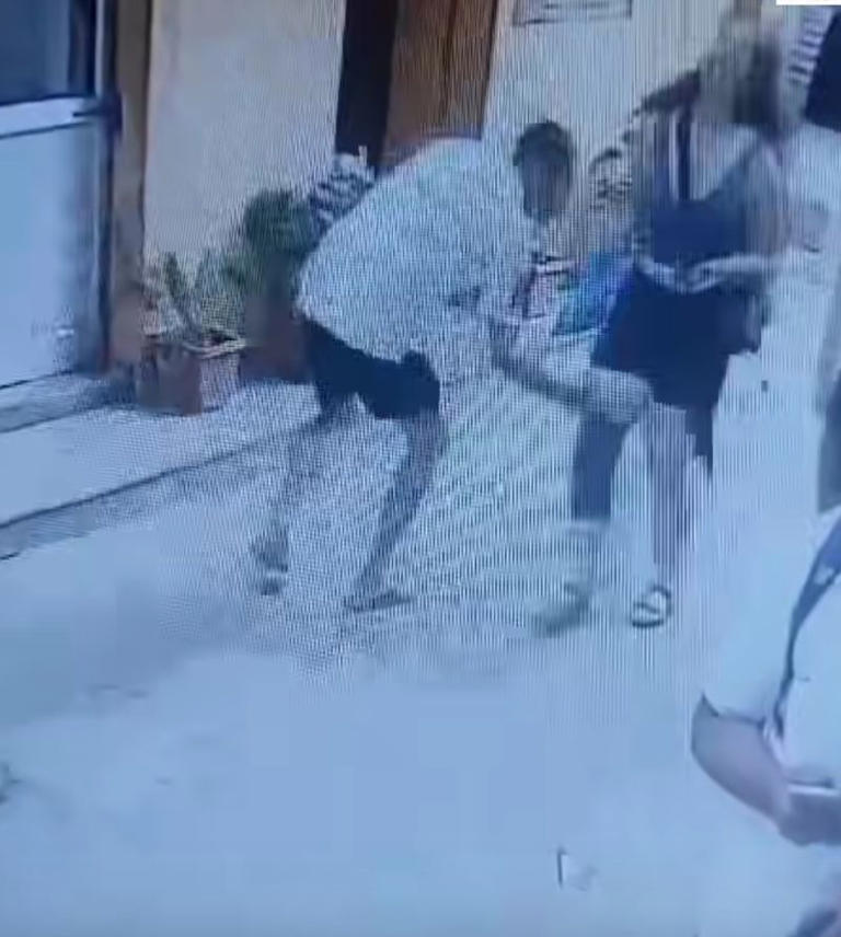 Woman foreign tourist touched inappropriately in Manali, viral video ...