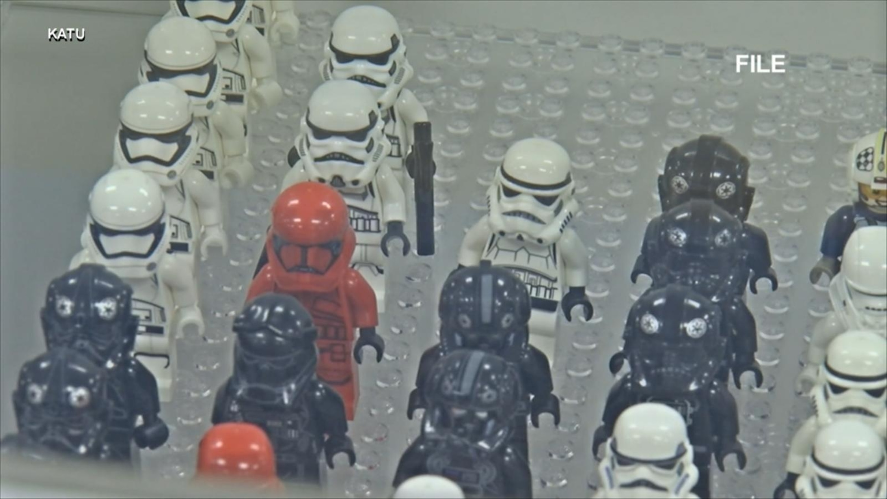 $200,000 LEGO collection sparks legal battle