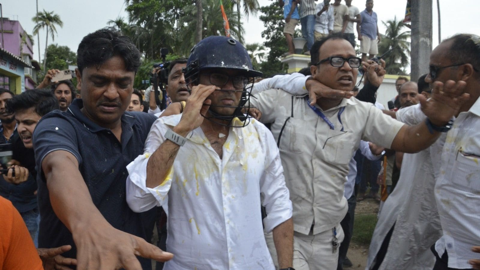 Local TMC leader main name among 6 held for attack on Abhishek Banerjee