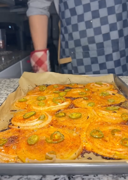 Hot honey jalapeño baked onion ring chips 🌶️🍯🧅 total game changer 🤤🔥 ...
