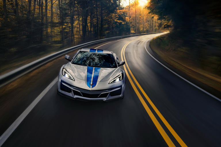 A $7,000 Corvette discount just dropped, but only if Chevy picks you