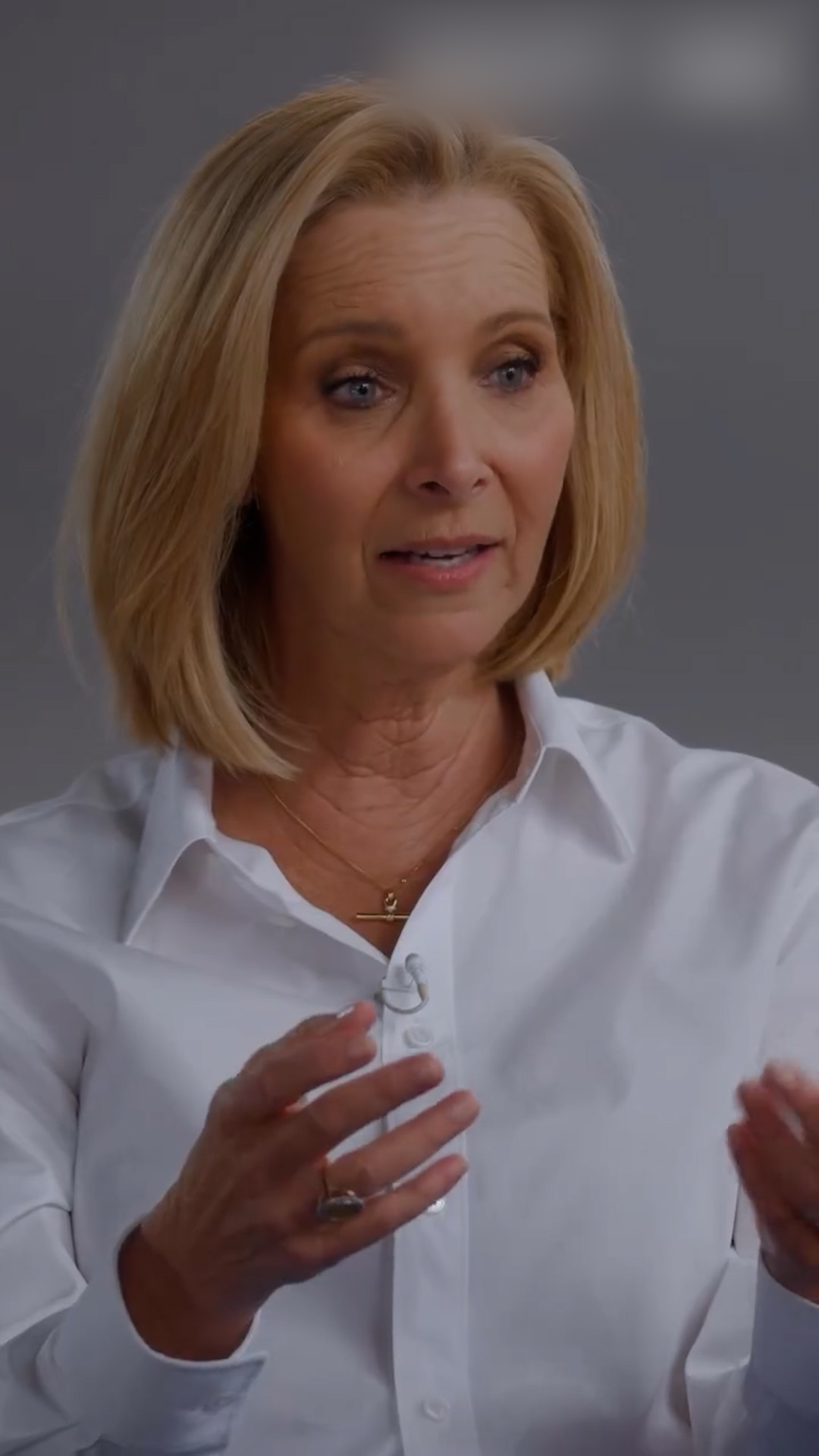 Lisa Kudrow finally watched Friends 20 years later and said it made her ...