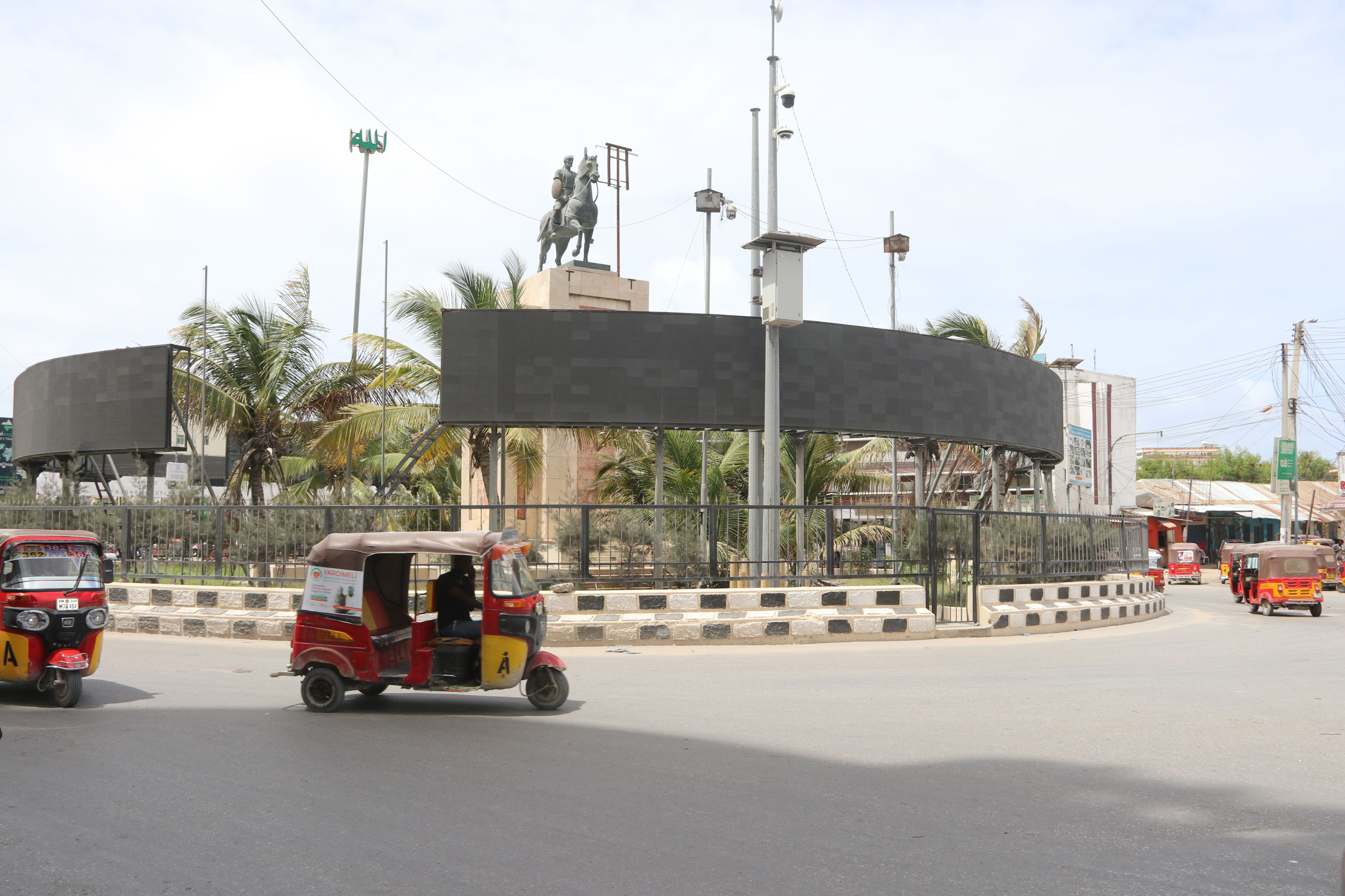 Somalia declares order restored after two days of fighting in Mogadishu