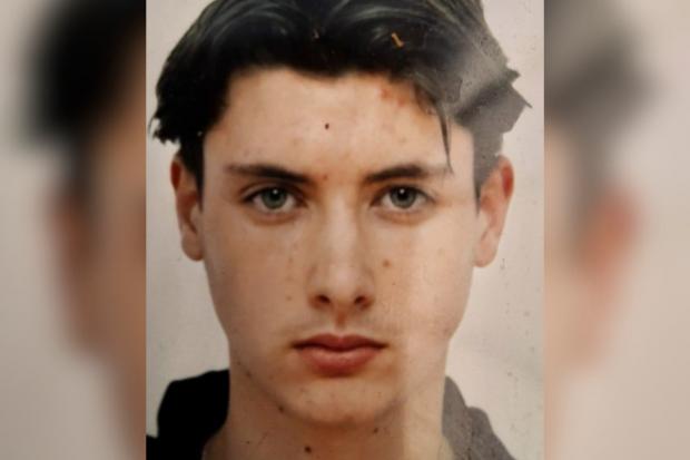 Concern grows for missing teenager who may have travelled to the island
