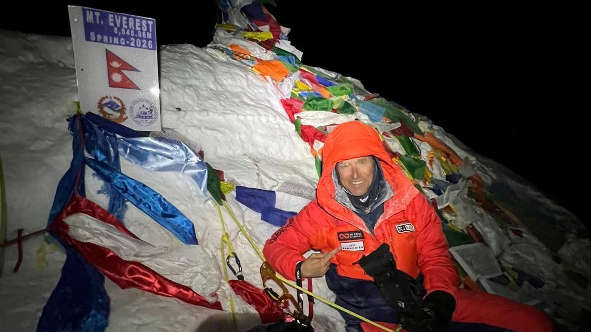 Climber breaks record with 20th Everest ascent