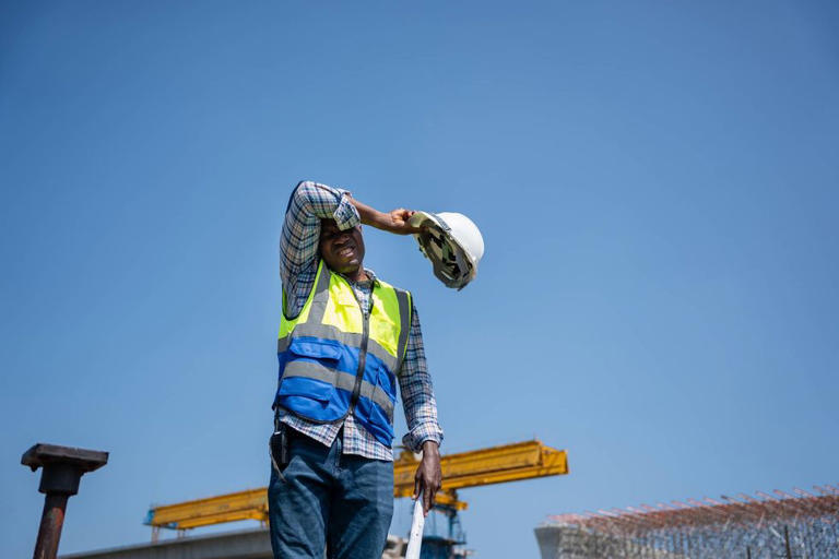 Pa. House bill would mandate breaks for laborers working outside in ...