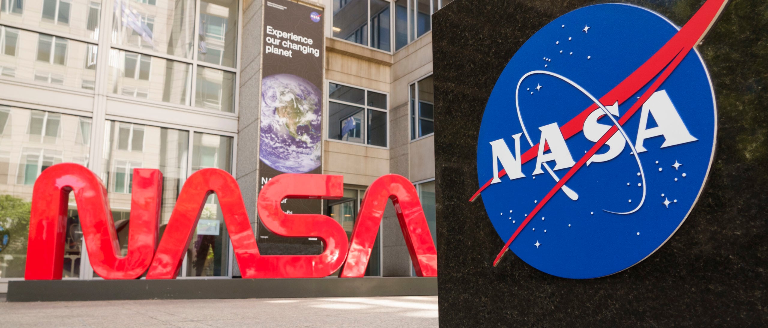 NASA ends space station shelter order prompted by air leaks in Russian ...