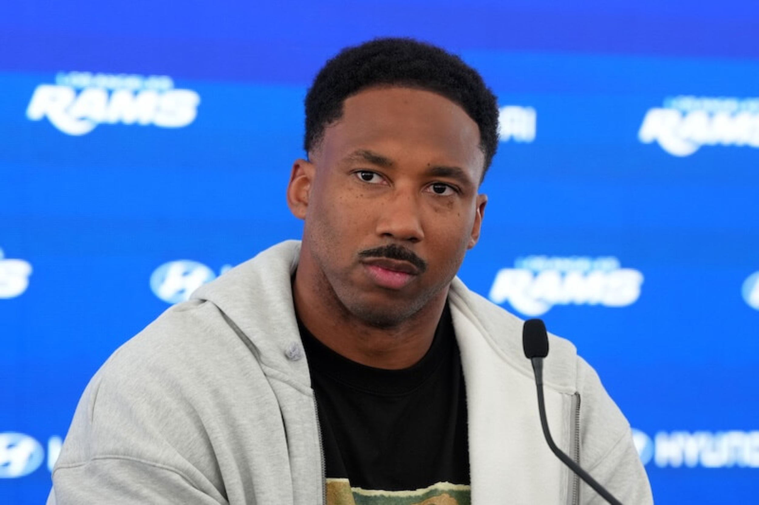 Myles Garrett throwing out first pitch at Dodgers’ game against Angels