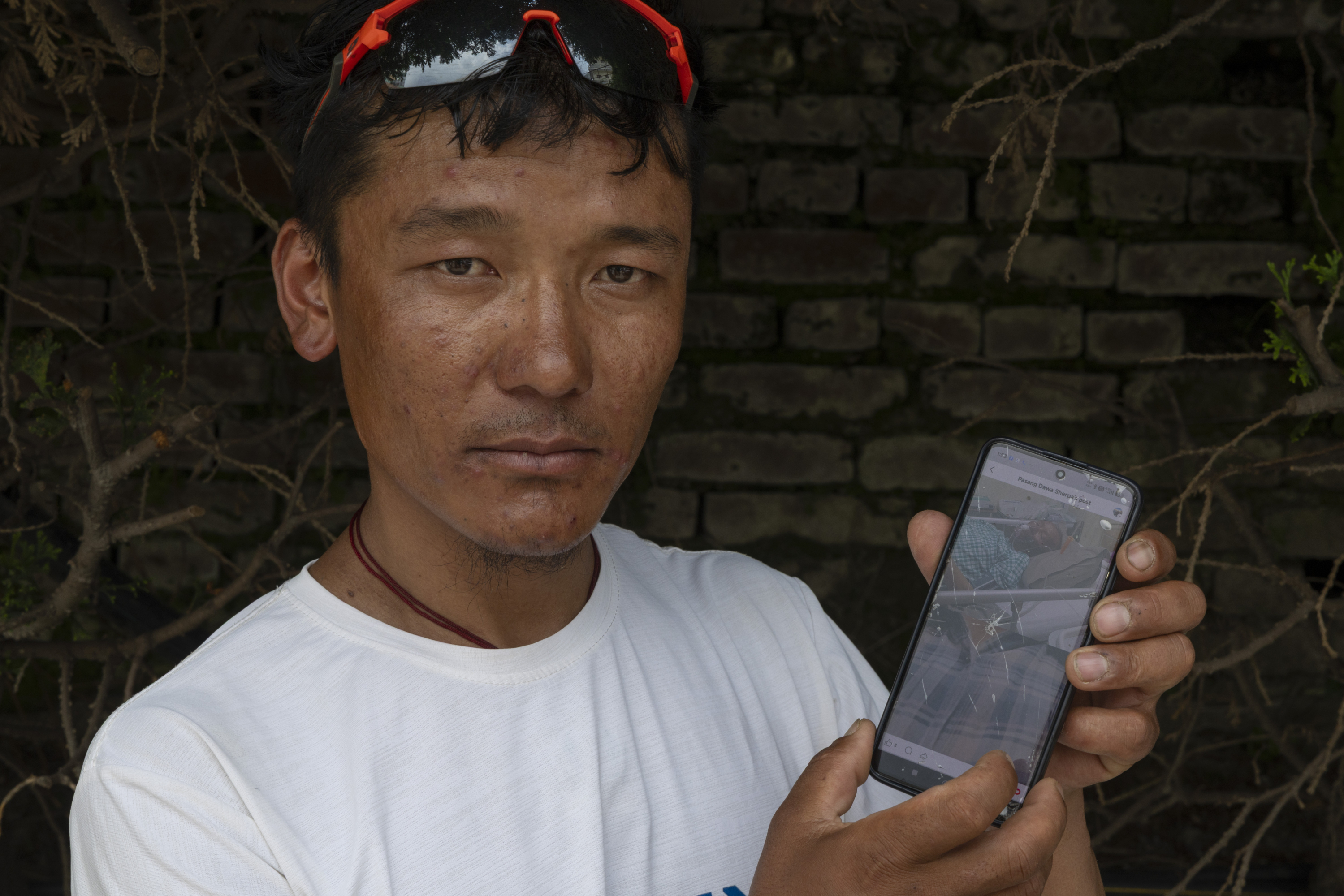 La familia del sherpa perdido en el Everest denuncia la inacción a la ...