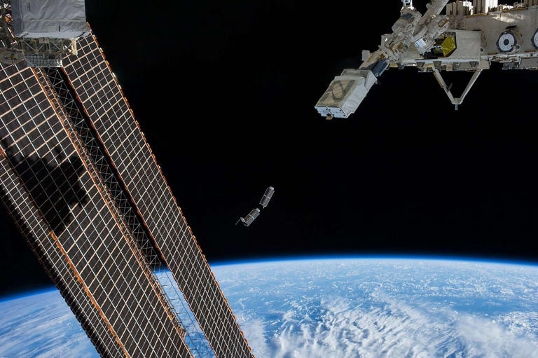 La NASA activa el modo de emergencia tras una fuga de aire en la ...