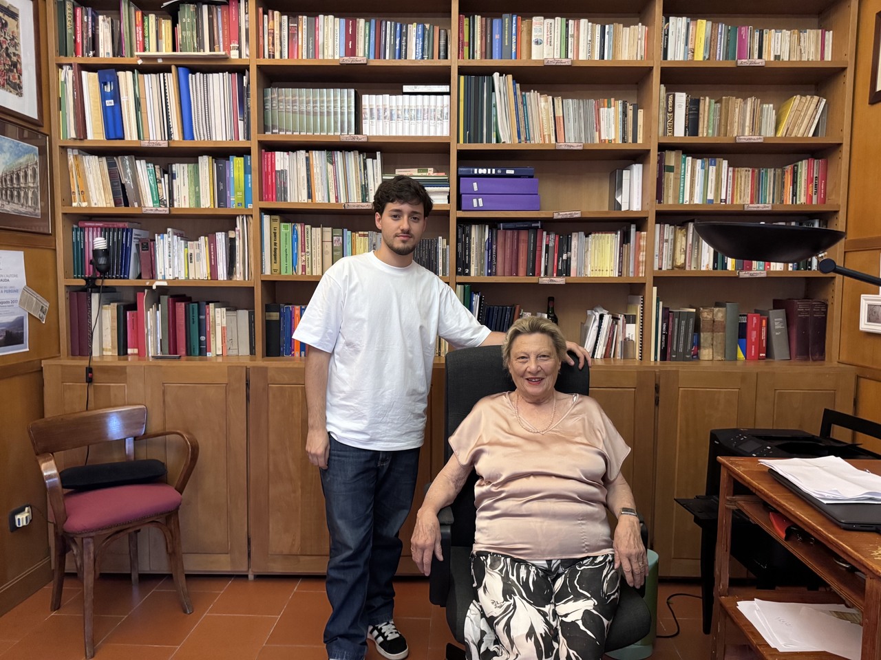 La signora Iris e Pasquale, coinquilini con 60 anni di differenza: «Lei ...
