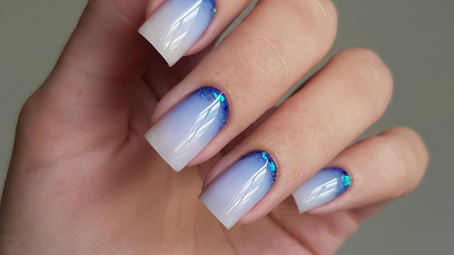 10 spring nail colors everyone will envy & 10 that make no sense