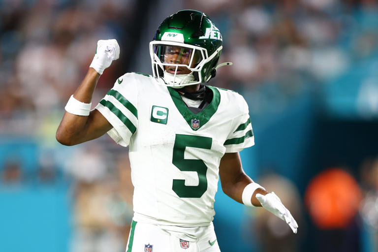 Christian Watson deal makes Garrett Wilson Jets' contract look better