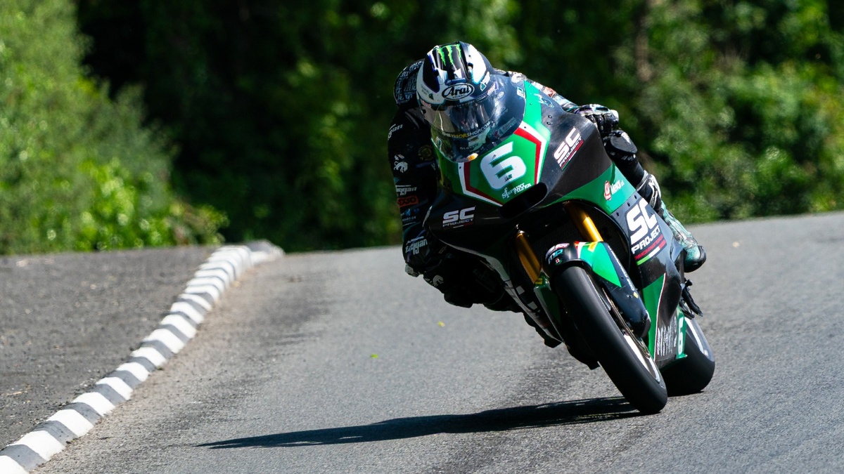 Isle of Man TT 2026: Michael Dunlop further extends all-time record ...