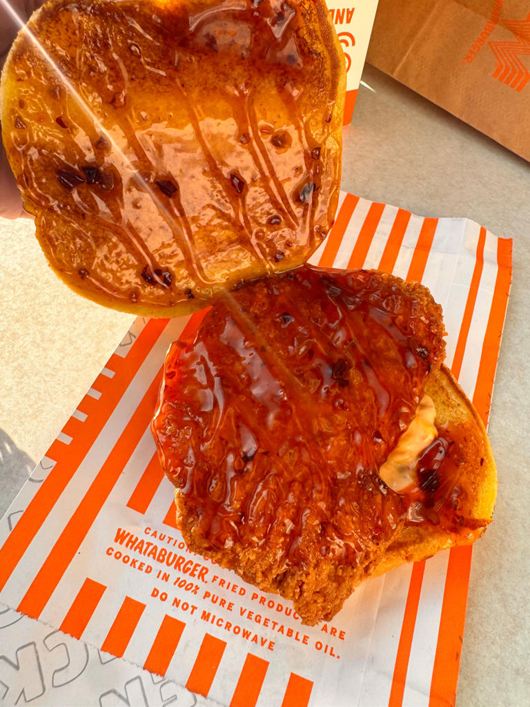 I tried Whataburger’s new hot honey crisp Whatachick’n sandwich & here ...