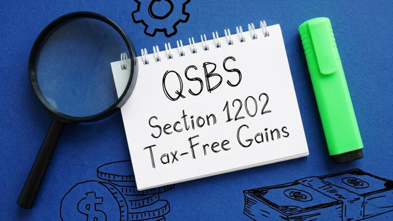 Wealthy investors used this tax loophole to avoid $140 billion in taxes ...