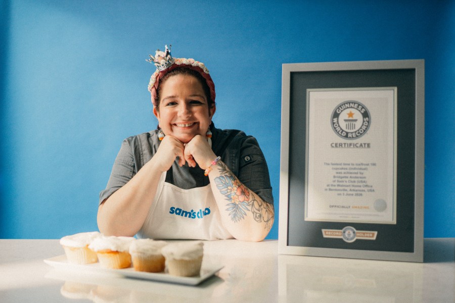 Sam’s Club cake decorator breaks two Guinness World Records at Walmart ...
