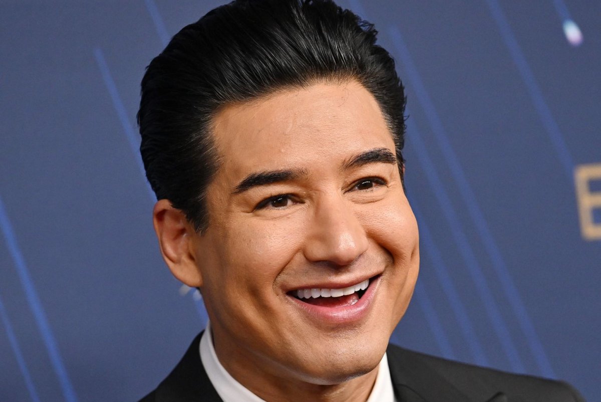 Mario Lopez to host 'Presidential 1776 Award' special on CBS