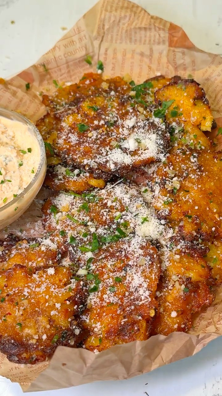 Making the most satisfying crispy baked potatoes with simple tricks