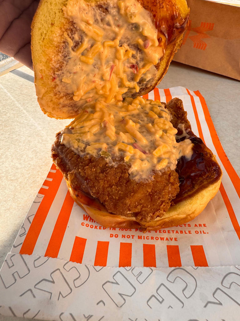 I tried Whataburger’s new hot honey crisp Whatachick’n sandwich & here ...