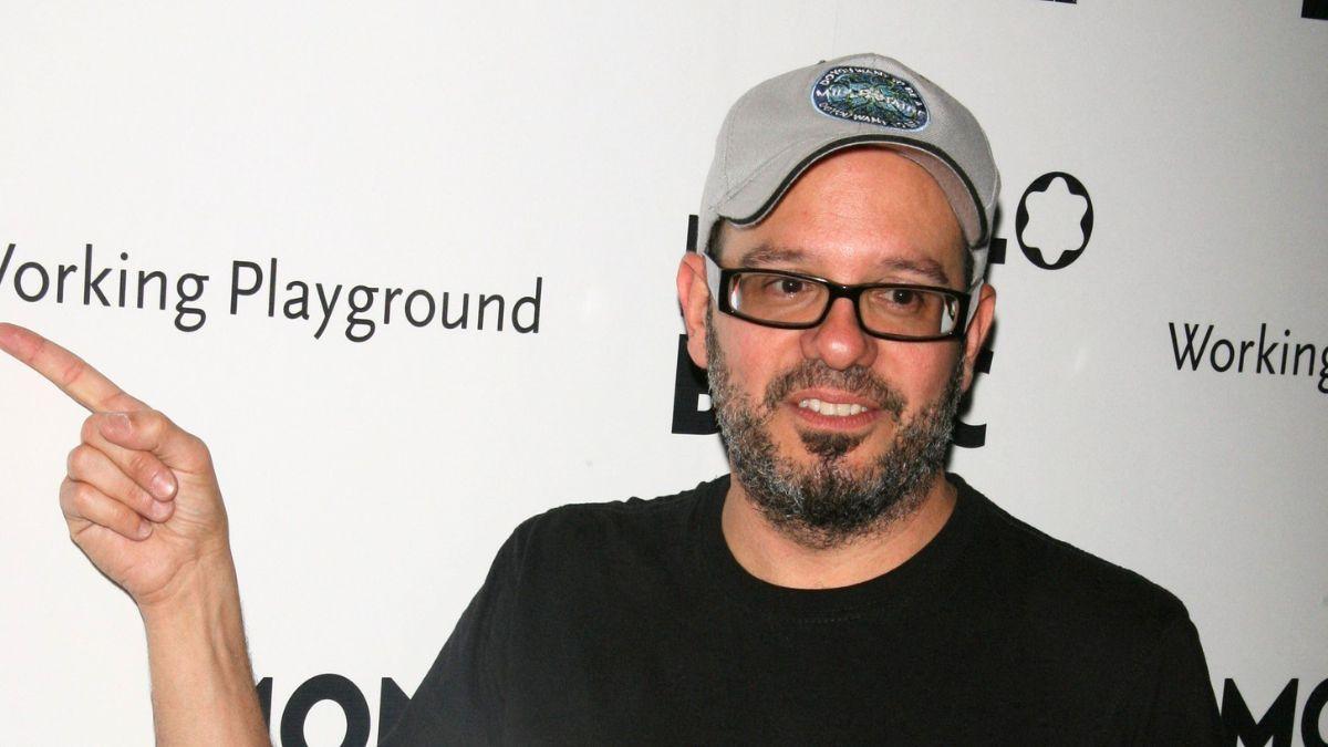 'Arrested Development' star David Cross compares his 'never-nude ...