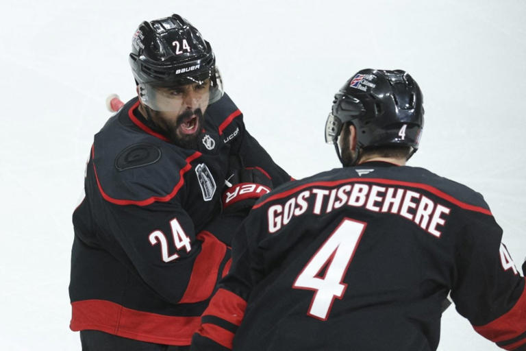 Streak of former Flyers in the Stanley Cup Final reaches 18 years