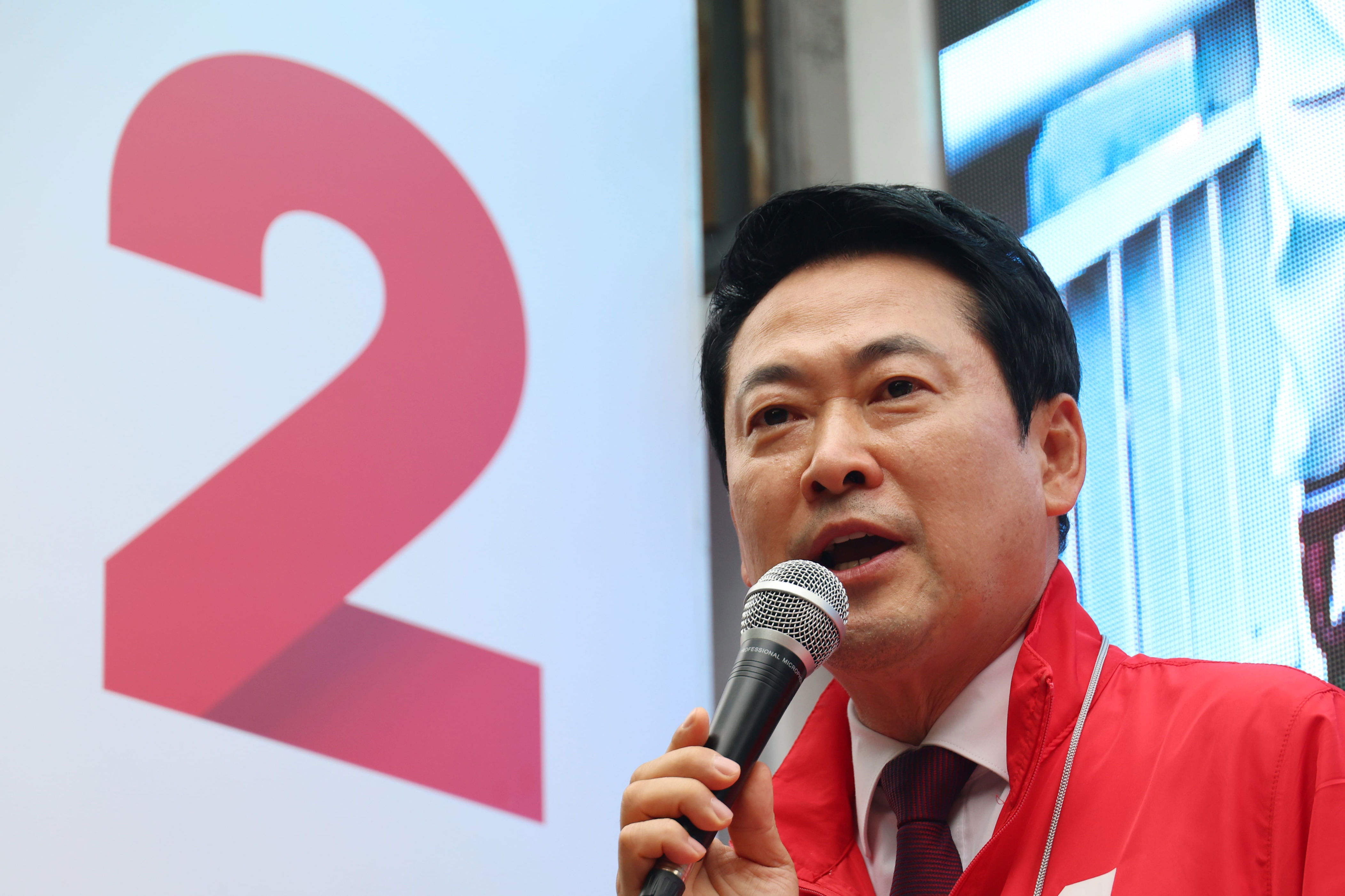 Jang Dong-hyeok's campaigns bring People Power losses